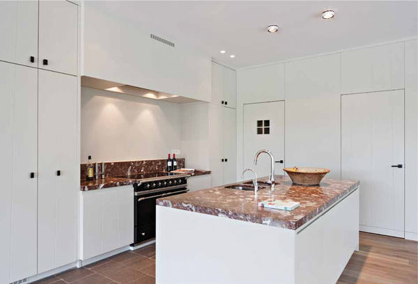 The Ultimate Kitchen Guide (digital book) – Beta-Plus Publishing